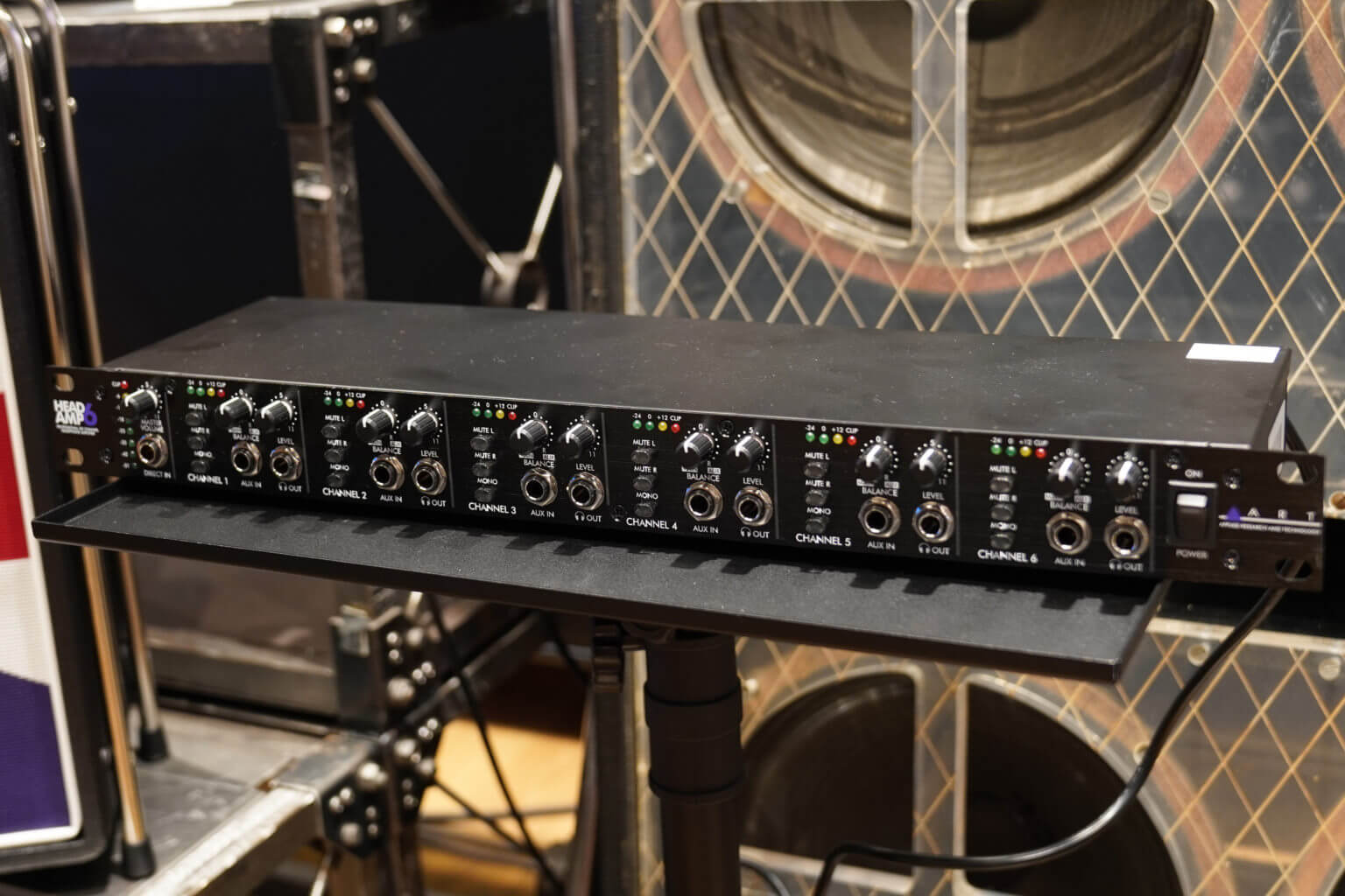 FIVE NEW OLD／INTERVIEW & EQUIPMENT REPORT - Vox Amps
